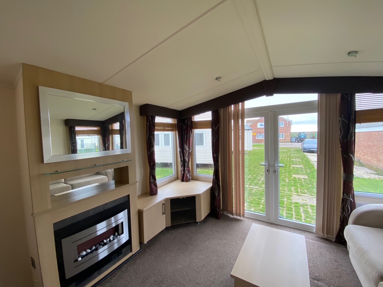 Caravans – Hutleys Caravan Park